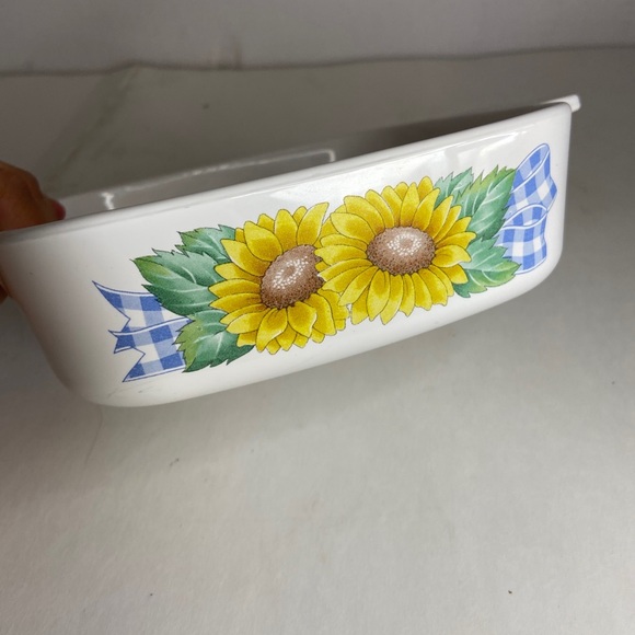 Corningware | Kitchen | Vintage Corning Ware Sunsations Sunflower 99697 Casserole Dish A1b No ...